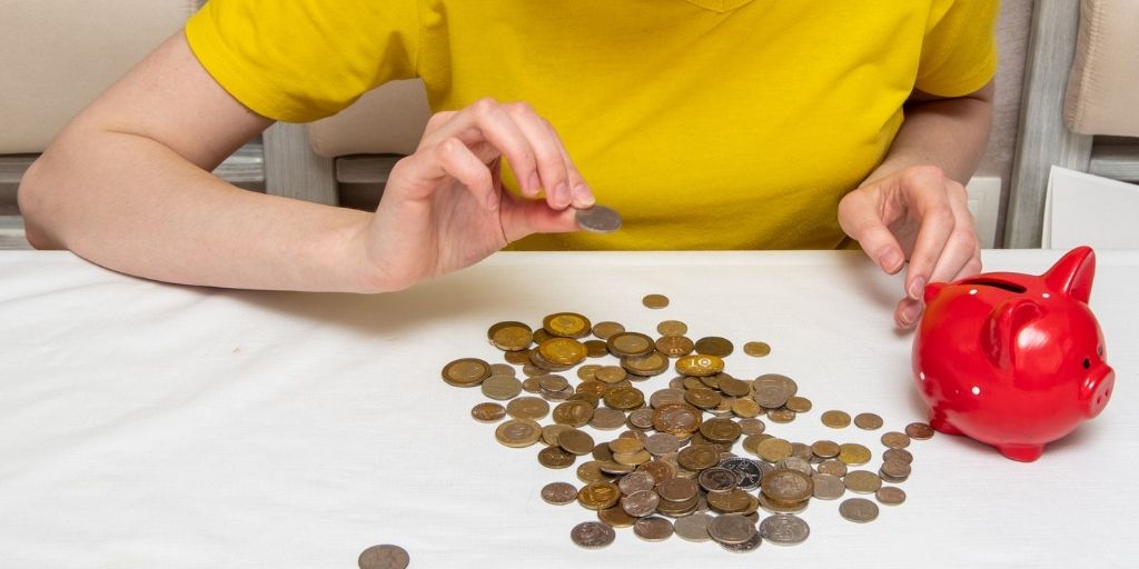 Extreme Frugality: 9 Unbelievable Frugal Stories to Entertain + Inspire