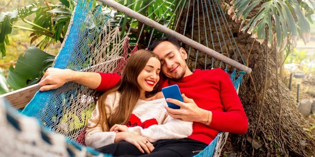 15 Fun Summer Activities for Couples (Fun & Wild!)